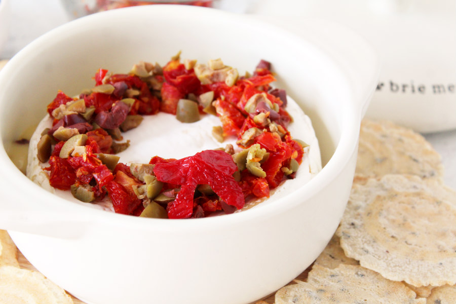 Holiday Baked Brie with Olives and Sun-Dried Tomatoes — Holoka Home