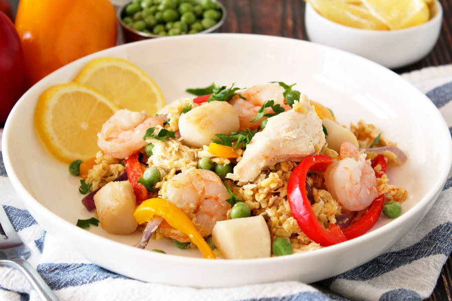 Easy One Pan Seafood and Chicken Paella — Holoka Home