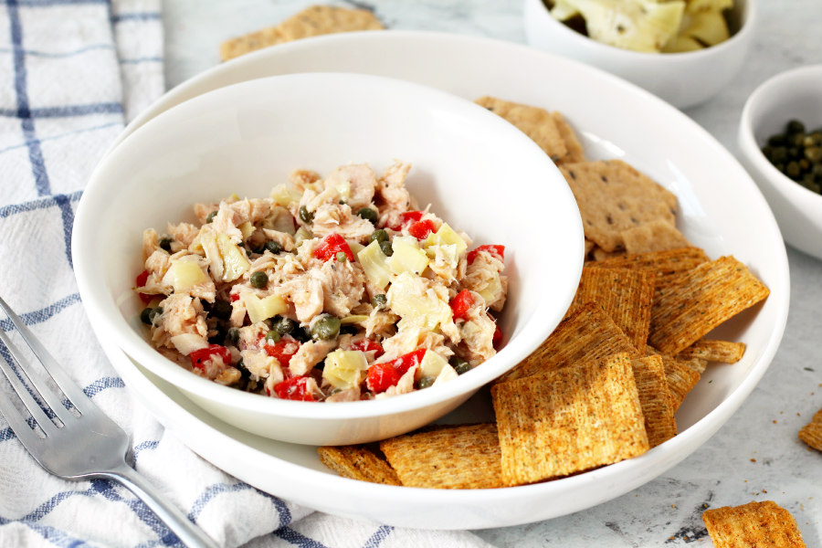 Mediterranean Tuna Salad and Crackers — Holoka Home