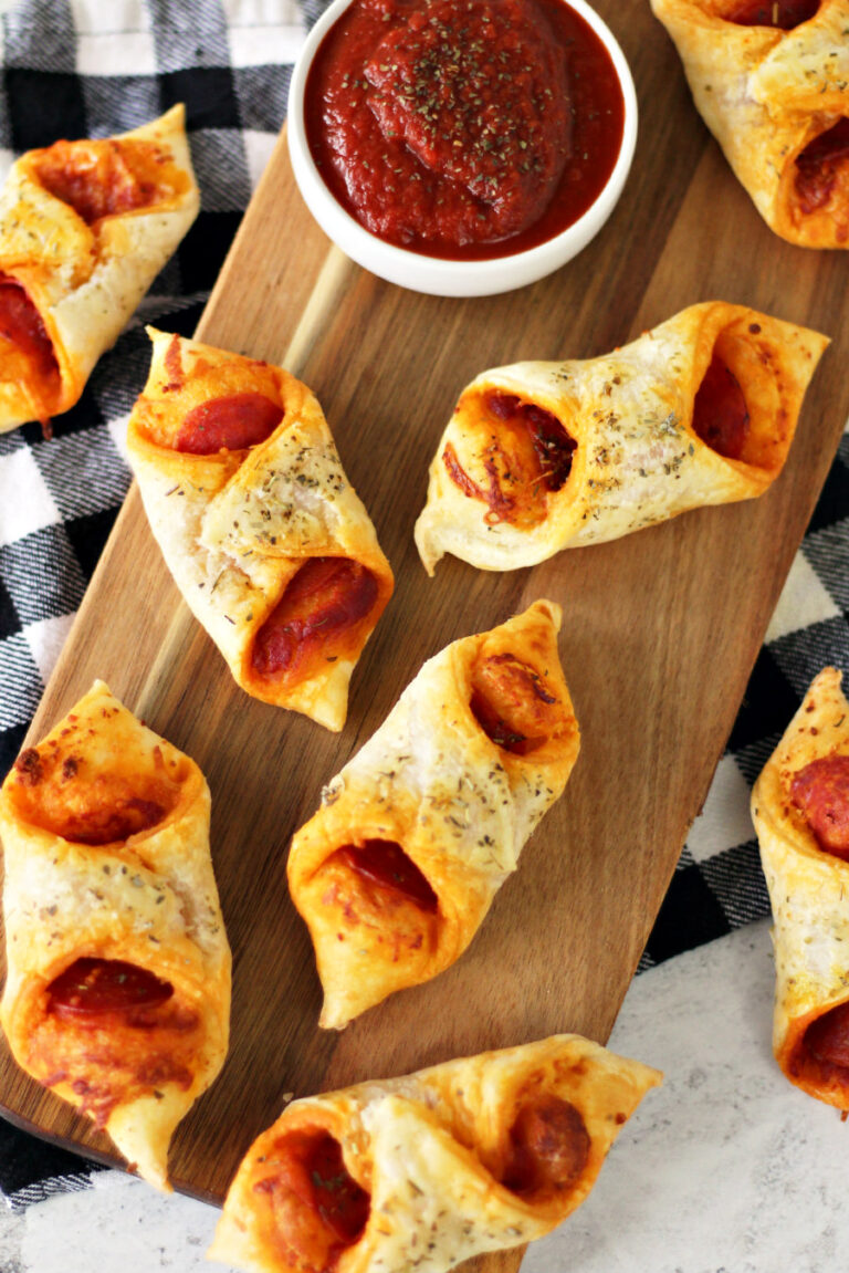 Pepperoni Pizza Puff Pastry Bundles — Holoka Home